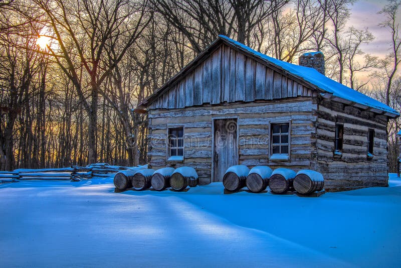 Morning at a Log Cabin stock photo. Image of winter - 363232170