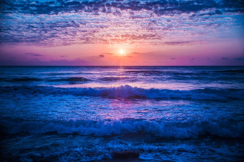 Morning on the ocean stock image. Image of landscape - 171085189