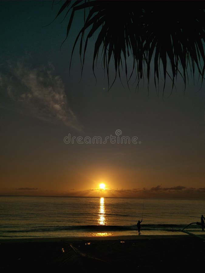 Morning View & X28; Sunrise & X29; Stock Image - Image of bach, sunrise ...