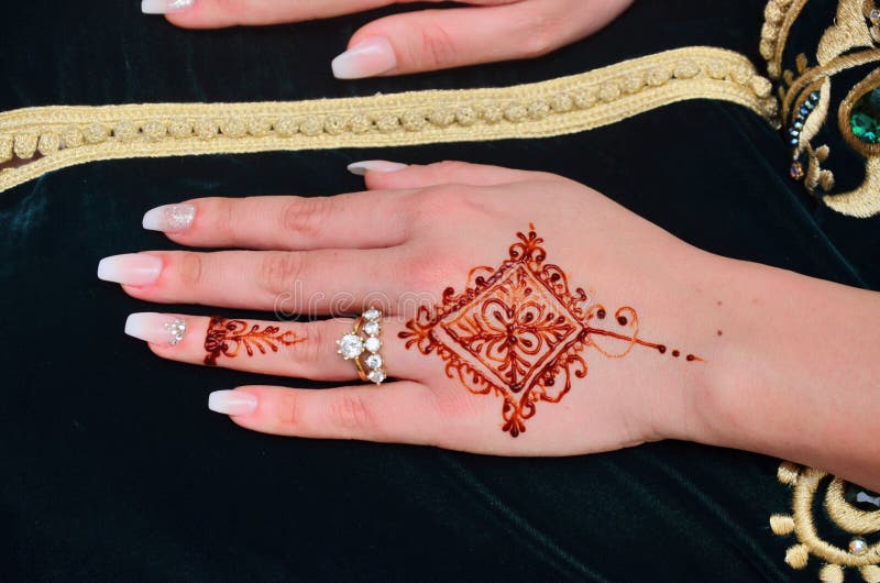 Moroccan Bride Getting Henna Done before Wedding Stock Image - Image of ...