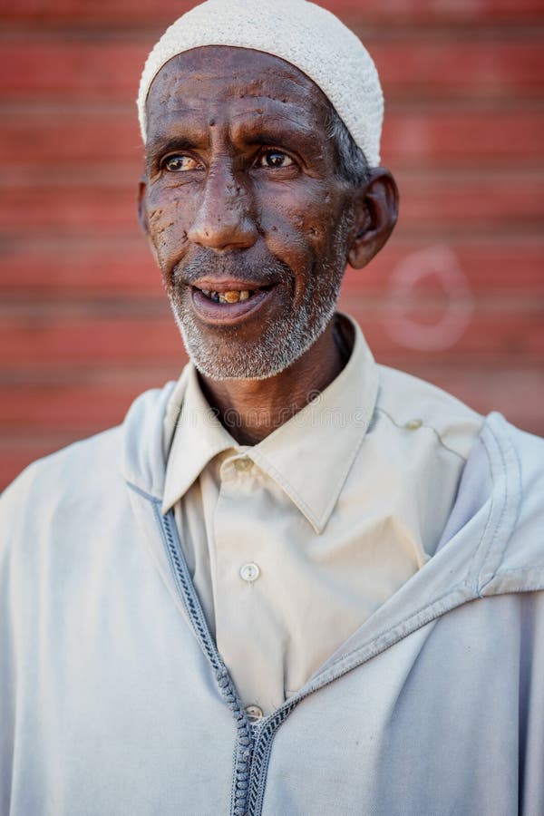 Moroccan Man in a Long Gown Editorial Image - Image of moroccan, hood ...