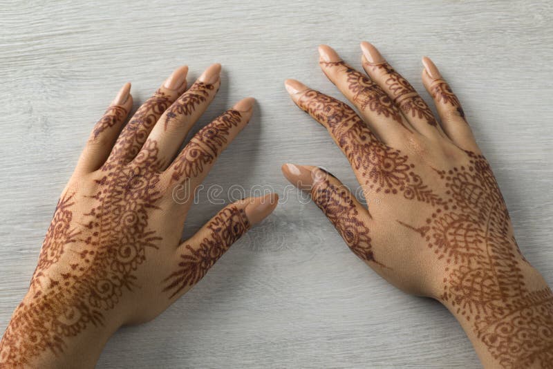 Moroccan Woman with Henna Painted Hands Stock Photo - Image of ...