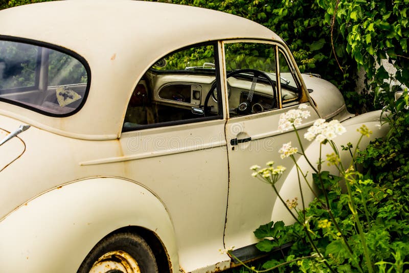 Rusty old Morris Minor car stock image. Image of aidensfield - 135471865