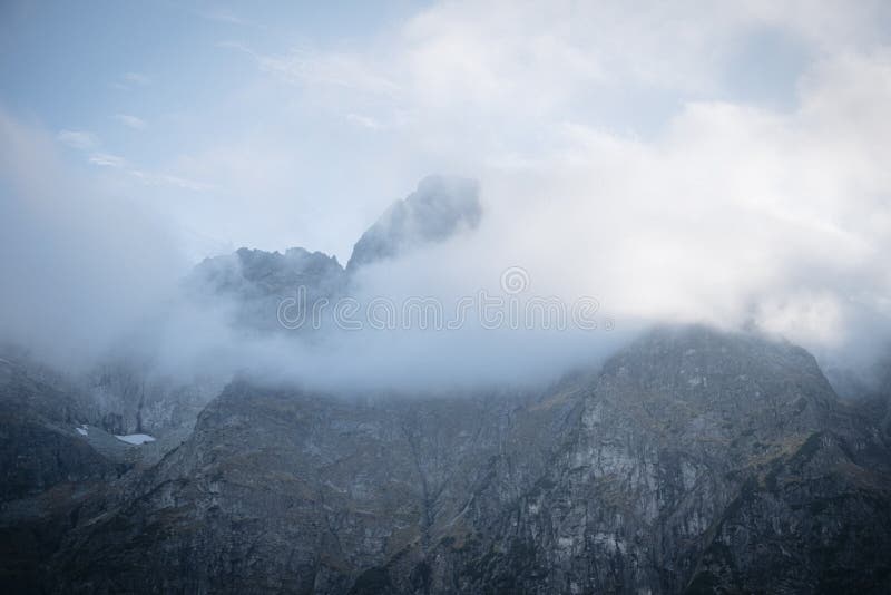 Morskie Oko Lake Ojo Del Mar En Las Montañas De Tatra En Polonia Imagen ... Morskie Oko Lake Ojo Del Mar En Las Montañas De Tatra En Polonia Imagen ...