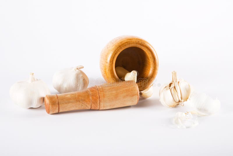Mortero Y Maja Con Ajo Imagen. Imagen: 7999973