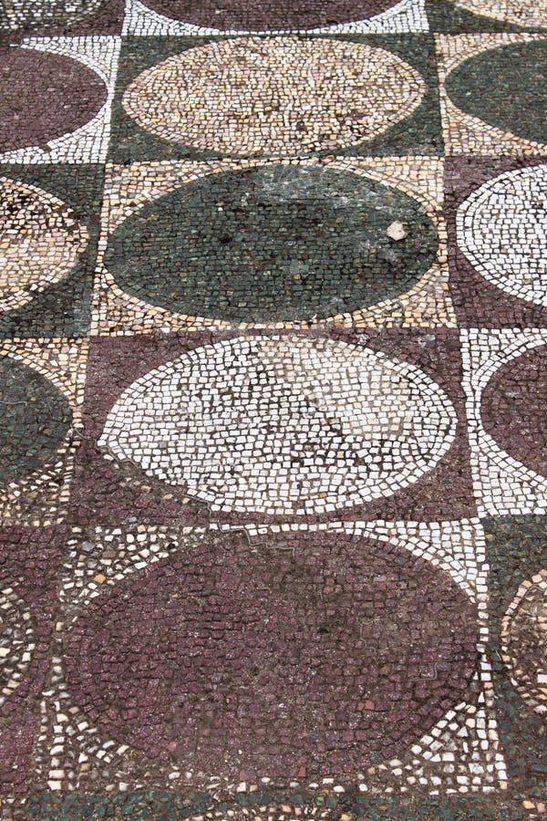 Mosaico romano antico fotografia stock. Immagine di mosaico - 50510552