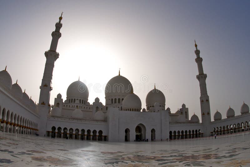 Moschea Di Gran Dell'Abu Dhabi Fotografia Stock - Immagine di ...