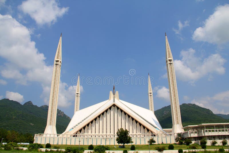 Cielo Nuvoloso E Tramonto a Faisal Mosque Islamabad Pakistan Immagine ...