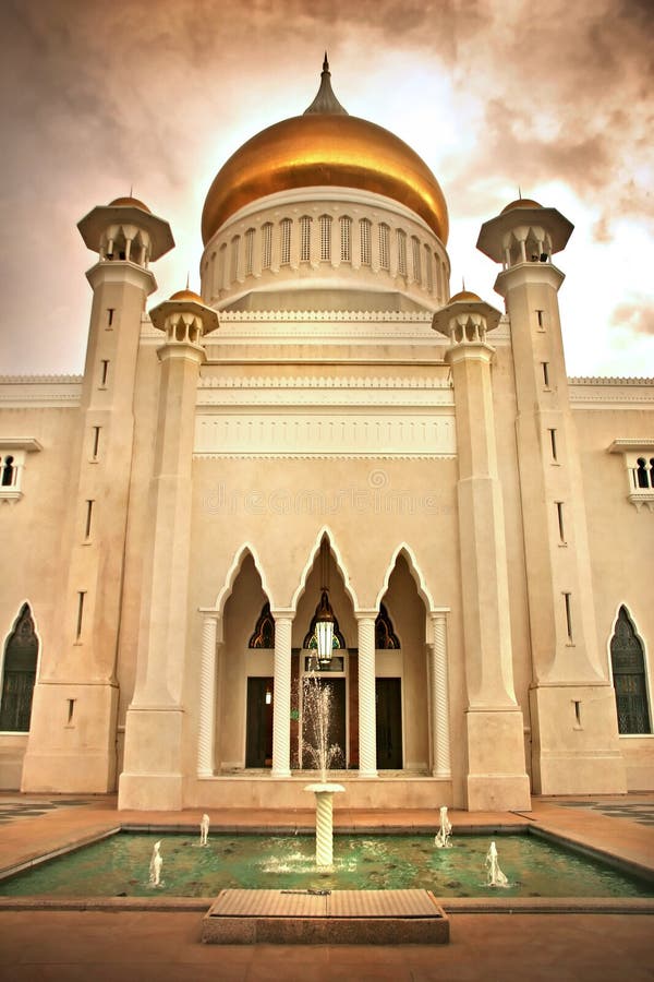 Moschea islamica immagine stock. Immagine di credente - 6494125