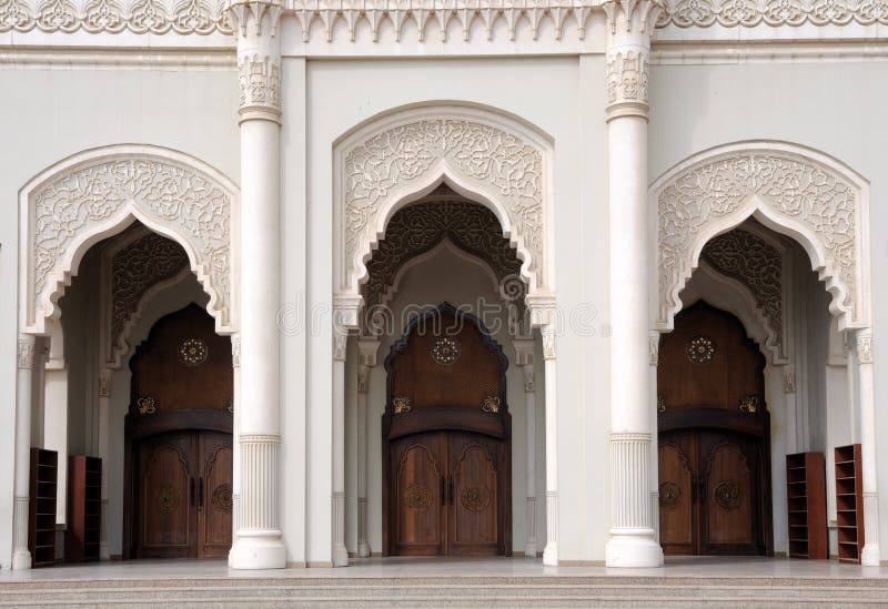 Alte Eingangshalle Der Moschee Stockfoto - Bild von iranisch, bogen ...