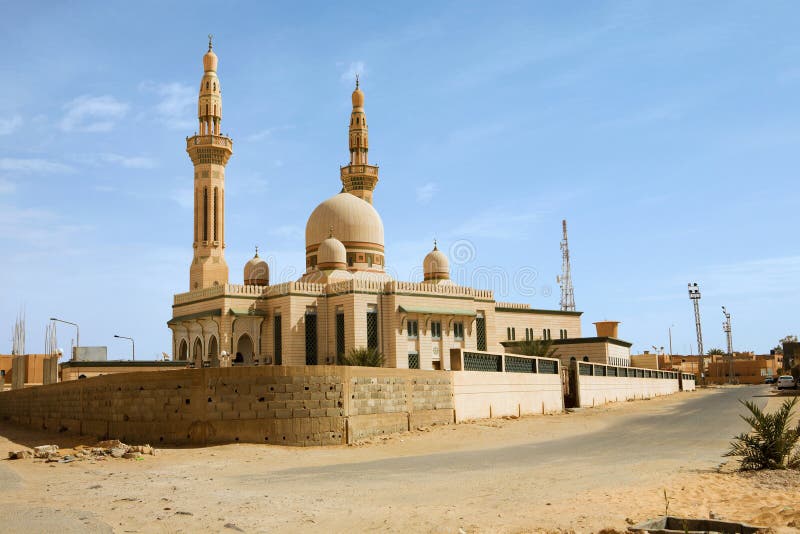 Jabal Idinin, Akakus Berge, Sahara, Libyen Stockbild - Bild von gold ...