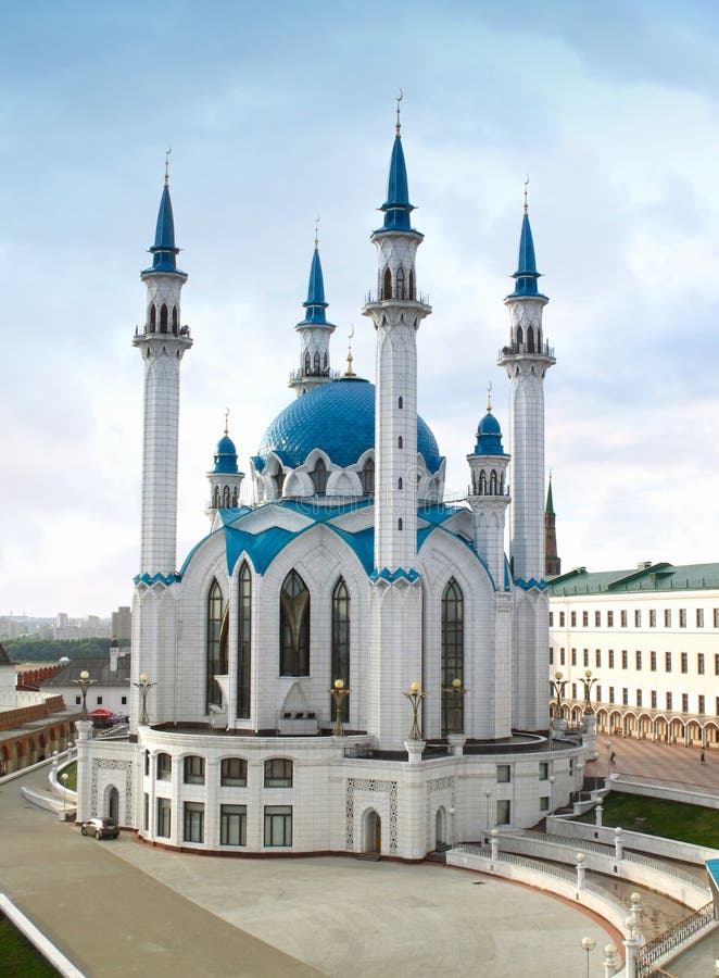 Die Kul Sharif Moschee. Kazan, Russland. Stockfoto - Bild von gebäude ...