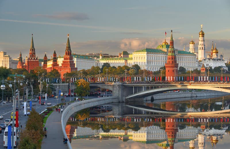 Vue Aérienne Vers Moscou, Russie Image stock - Image du fleuve, maison ...