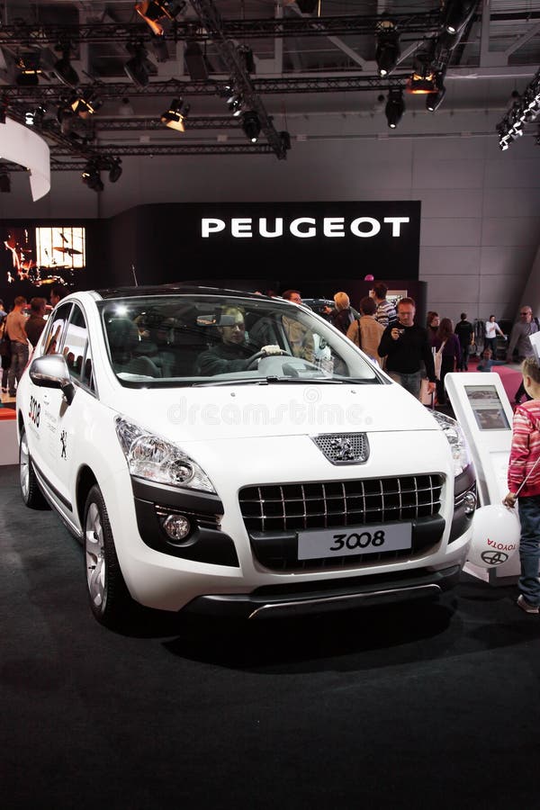 Moscow International Motor Show 2010 Editorial Image - Image of scene ...