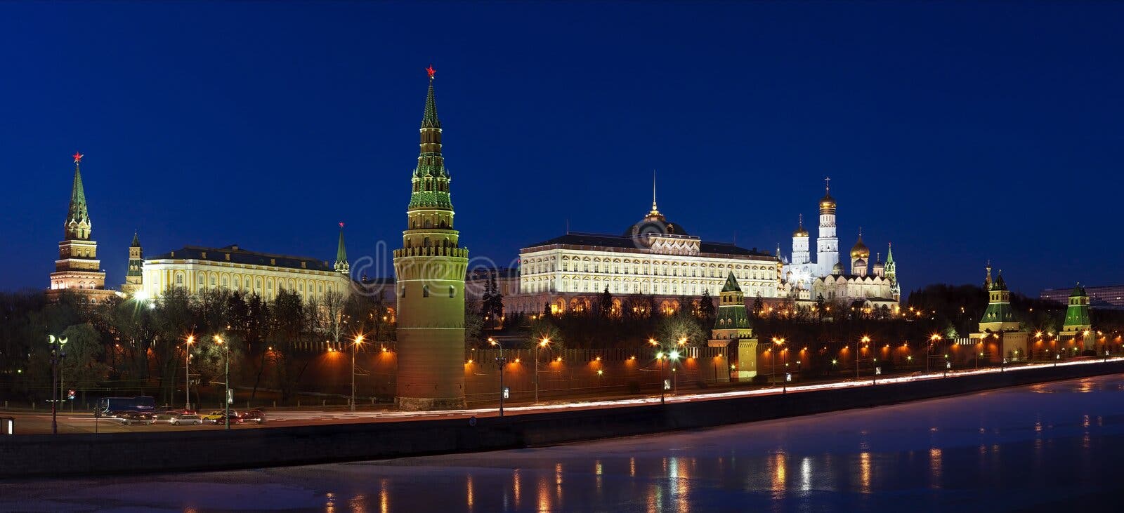 Skyline Moscow stock illustration. Illustration of exterior - 16450276