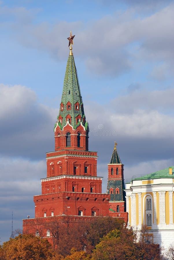 Red Ruby Star. Moscow Kremlin Tower Stock Image - Image of russia, roof ...