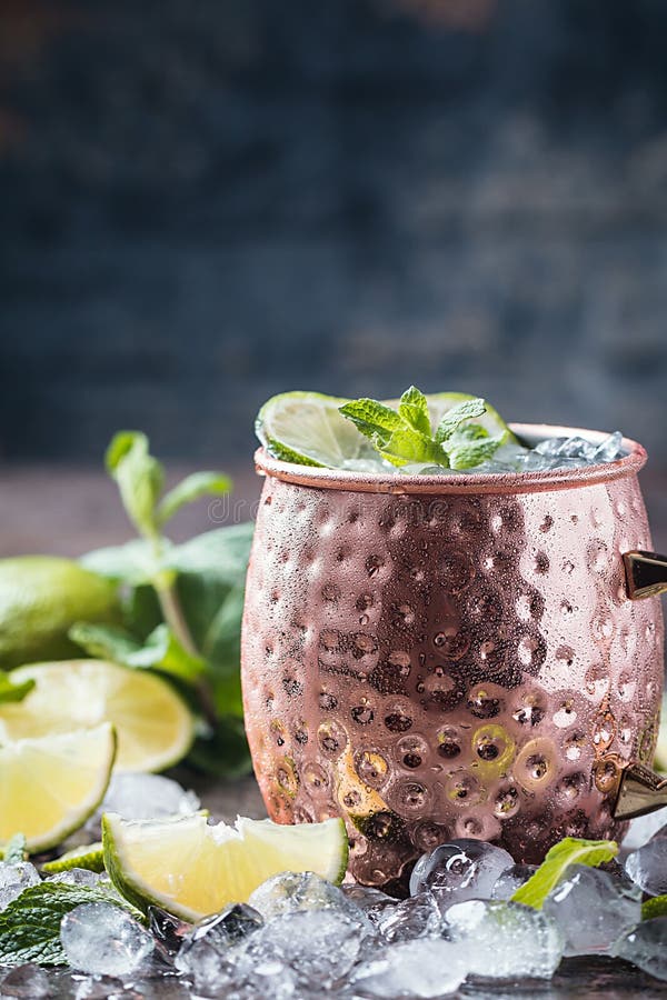 Moscow mule cocktail stock image. Image of food, beer - 92861191