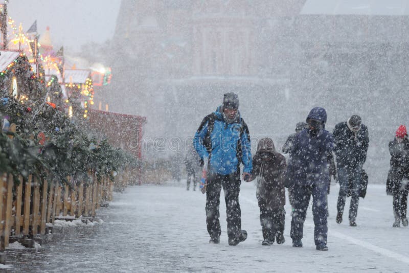 Moscow, Russia - 25 December, 2017: Blizzard the Red Square. Editorial ...