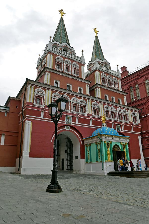 Resurrection Gate in Red Square, Moscow, Russia Editorial Stock Photo ...