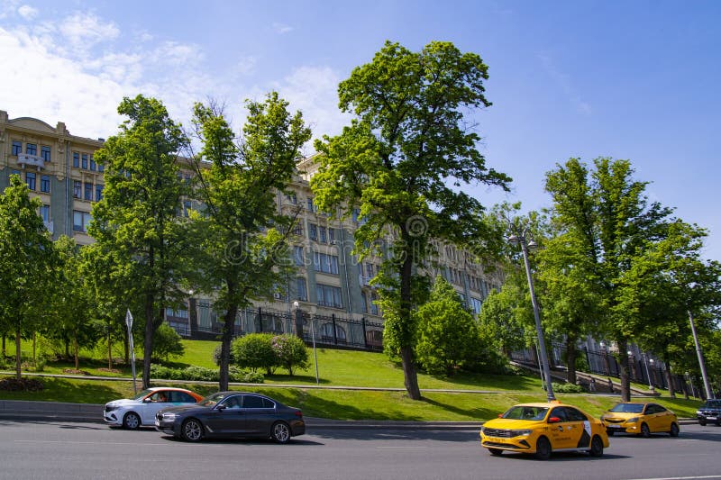 Moscow, Russia - May 26, 20124 : Old Square in the Kitay Gorod District ...