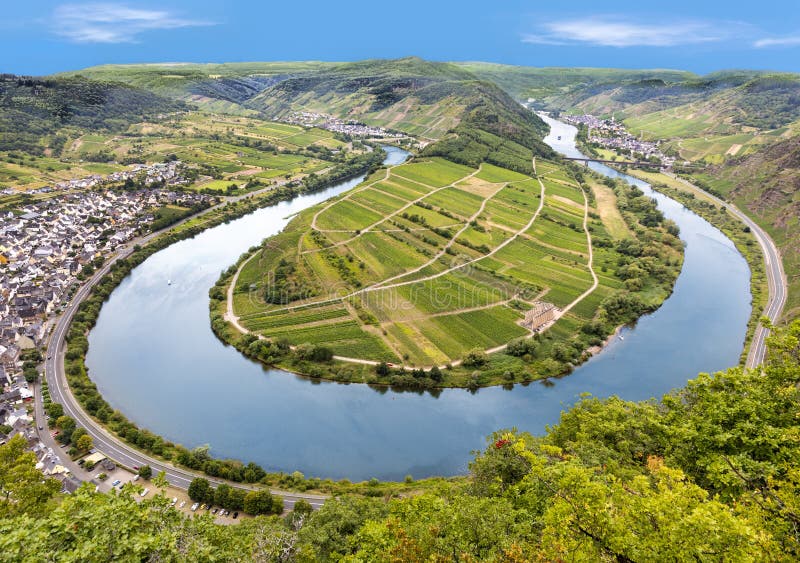 Loop of Moselle River Near Bremm, Rhineland-Palatinate, Germany, Europe ...