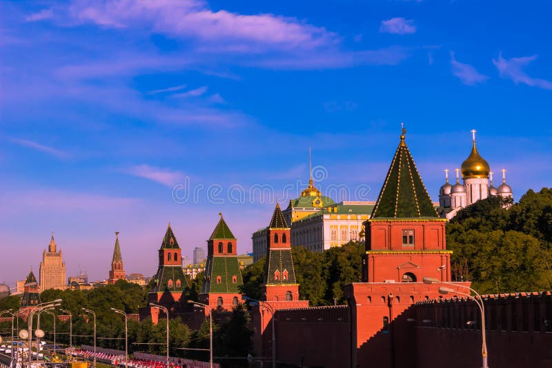 Moskau der Kreml stockfoto. Bild von aufsatz, zinsen - 32482910