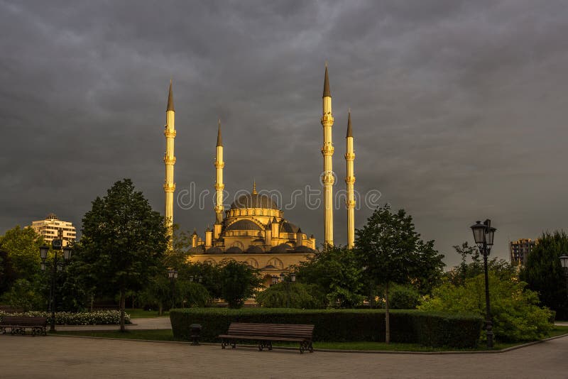 Moskee Hart Van Tsjetsjenië Grozny Tsjetsjenië Rusland Stock Foto ...