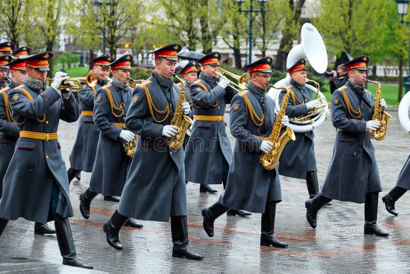 MOSKOU, RUSLAND - MEI 08, 2017: De Militaire Voorbeeldige Band Van De ... MOSKOU, RUSLAND - MEI 08, 2017: De Militaire Voorbeeldige Band Van De ...