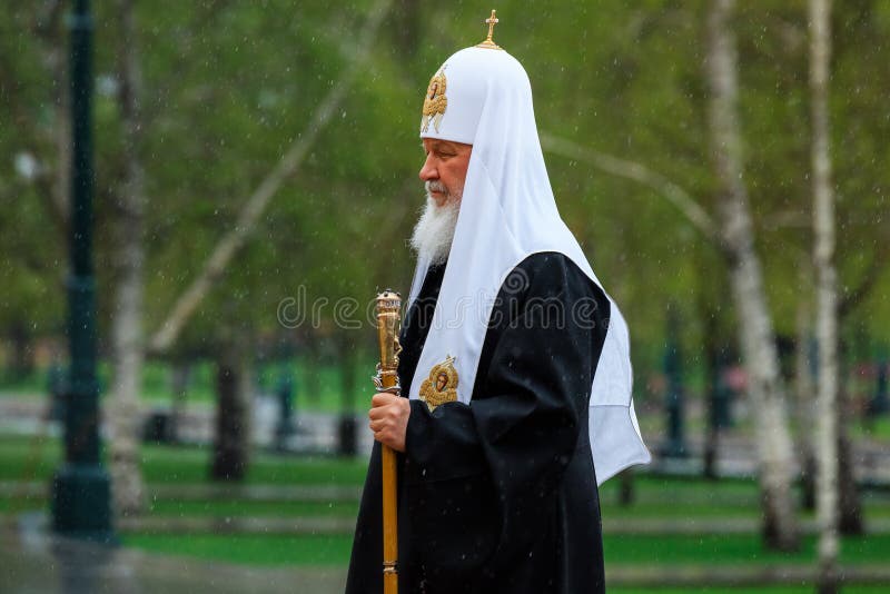 MOSKOU, RUSLAND - MEI 08, 2017: Patriarch Van Moskou En Al Rus ` KIRILL ... MOSKOU, RUSLAND - MEI 08, 2017: Patriarch Van Moskou En Al Rus ` KIRILL ...