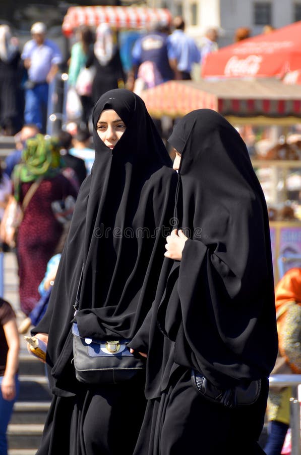 Moslimvrouwen Komen Samen Met Mannen En Kinderen in De Hamilton - Berg ...