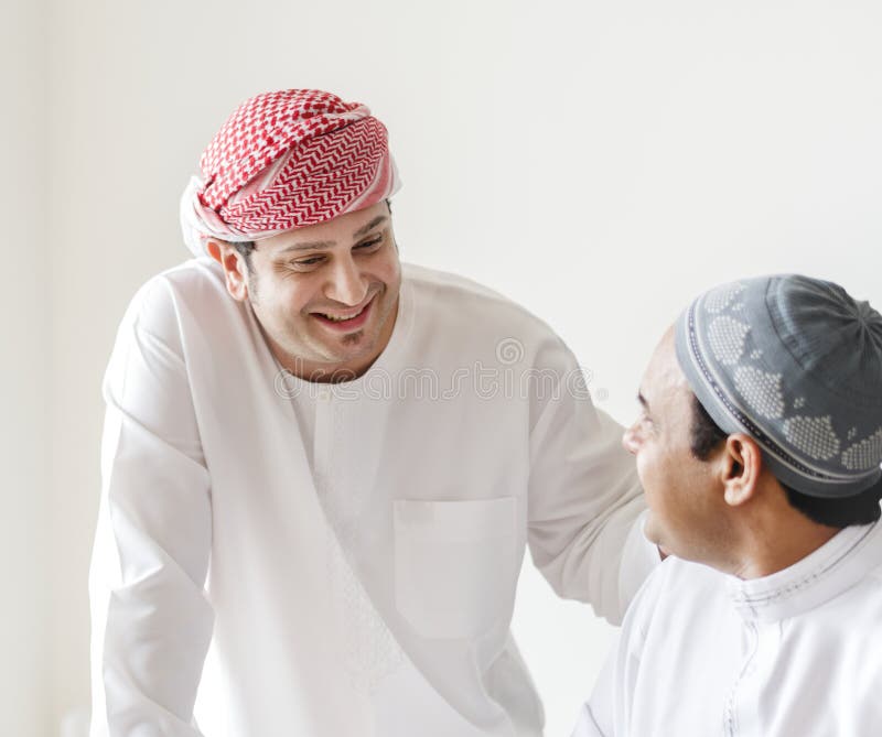 Vrienden Die Iemand Begroeten Door Het Scherm Van Laptop Stock ...