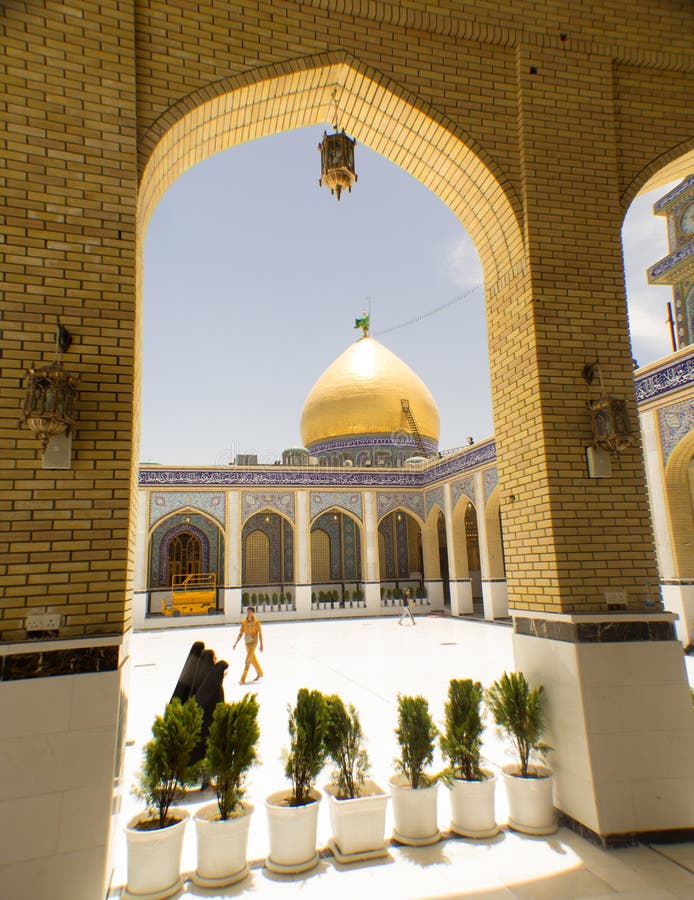 Mosquée de Koufa image stock éditorial. Image du doré - 41267769