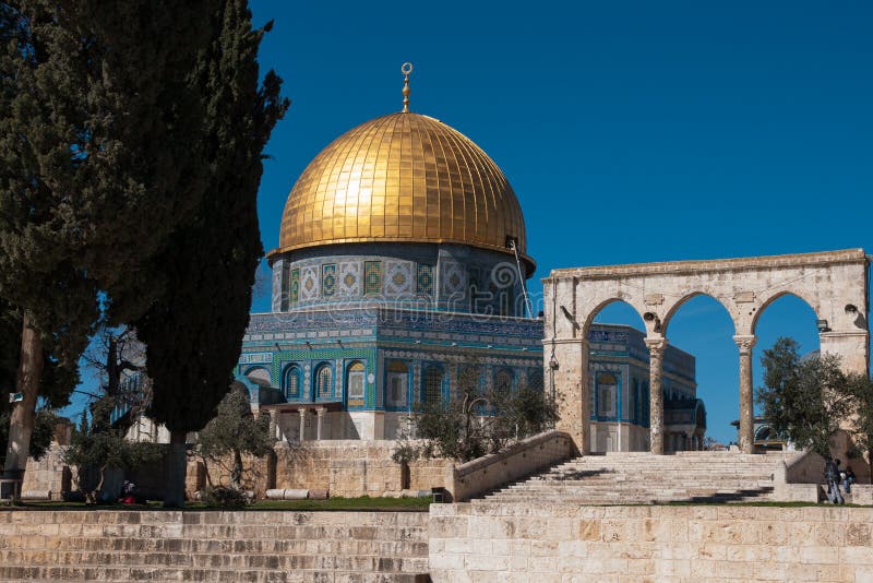 Temple mount in Jerusalem editorial stock image. Image of mount - 197960209