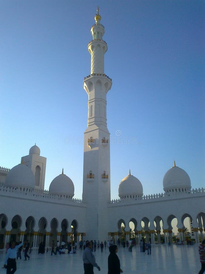 Mosque editorial photography. Image of grand, pillar - 98030637