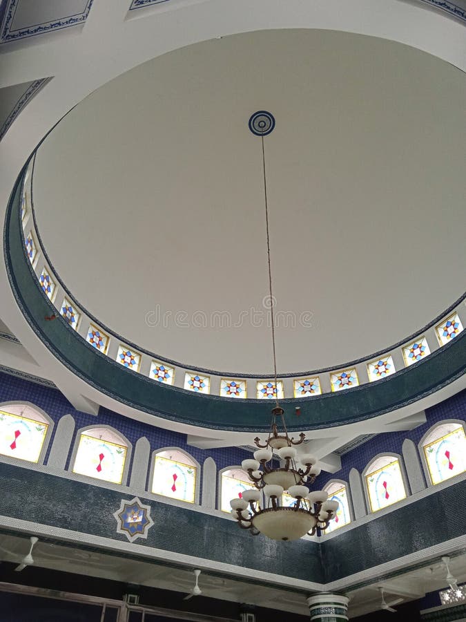 A mosque dome editorial photo. Image of arena, light - 224044941