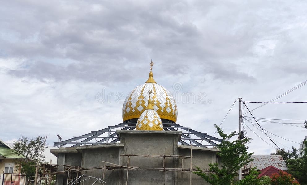 The Mosque Dome Stands on a Steel Frame Stock Image - Image of dome ...