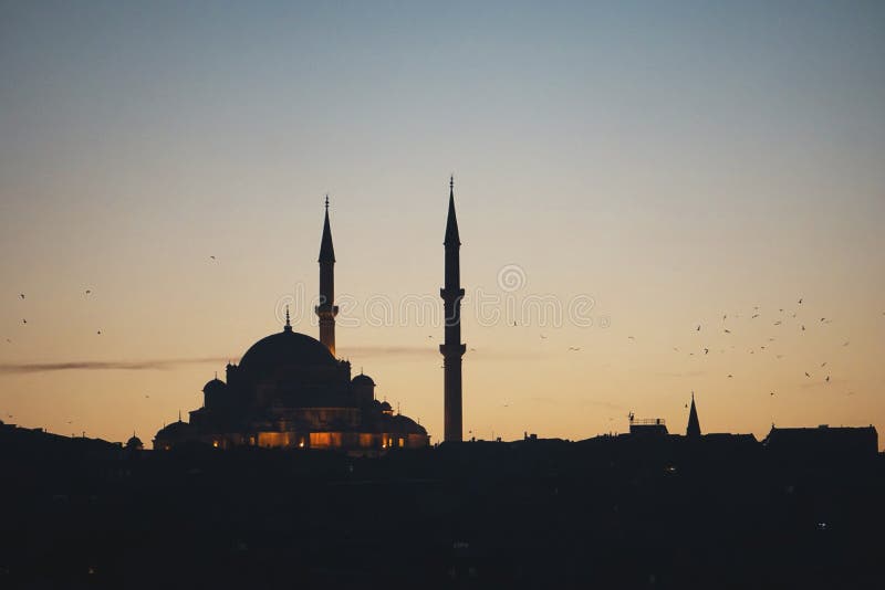 Mosque in Istanbul at Sunset Stock Image - Image of contrast, adventure ...