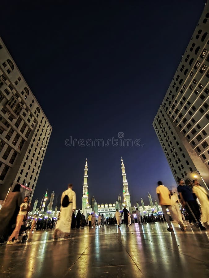 Mosque, Madinah, Light, Night, Sky Editorial Image - Image of mosque ...