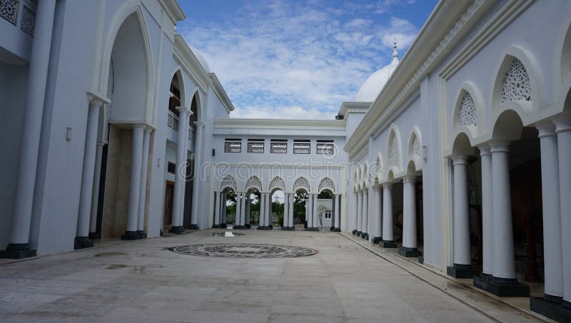 Mosque Porch with Beautiful Architecture Under Blue Sky Stock Photo ...