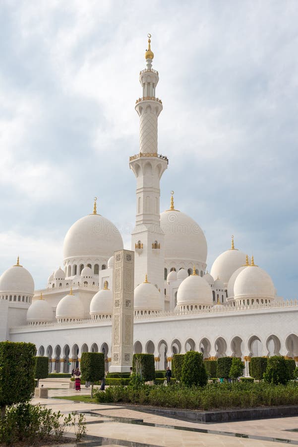 Sheikh Al Zayed Mosque stock photo. Image of cost, construct - 47390956