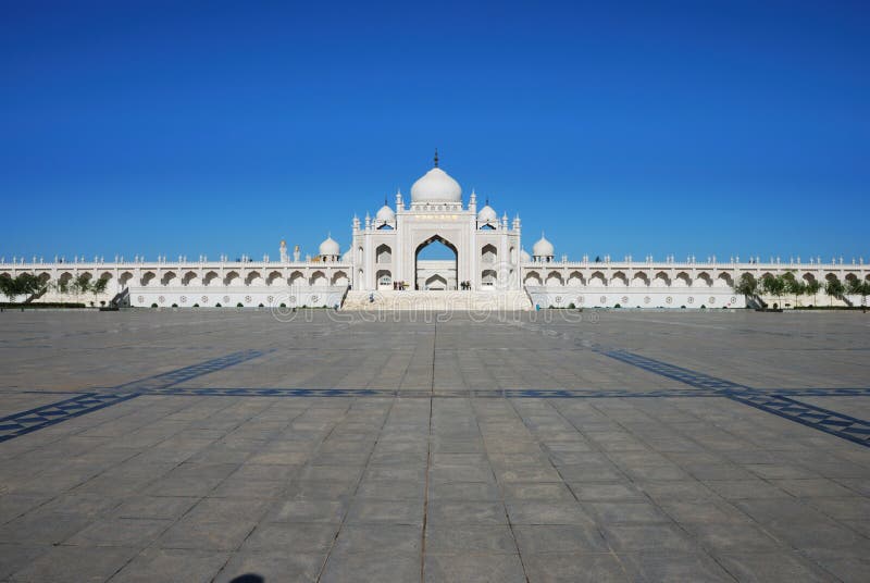 Mosque square stock photo. Image of holiday, plaza, islam - 6421466