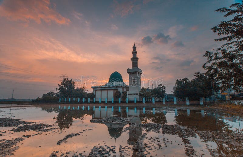 Mosque View at Sunsets Water Reflection Stock Photo - Image of water ...