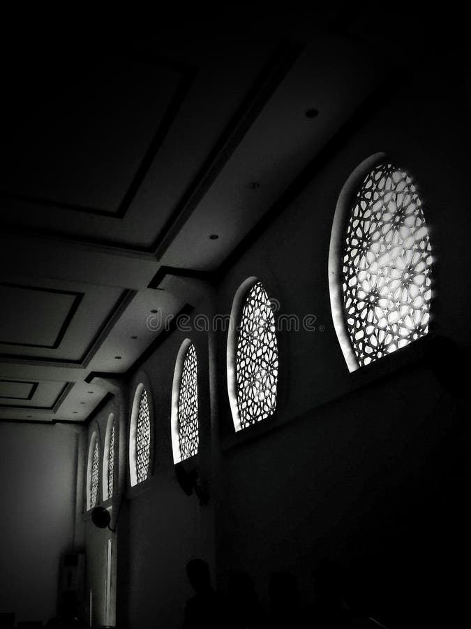 Mosque Window in Black and White Stock Photo - Image of circle, white ...