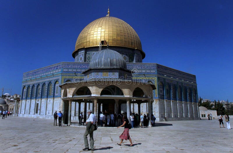 Mosques in Jerusalem editorial photography. Image of church - 302957437