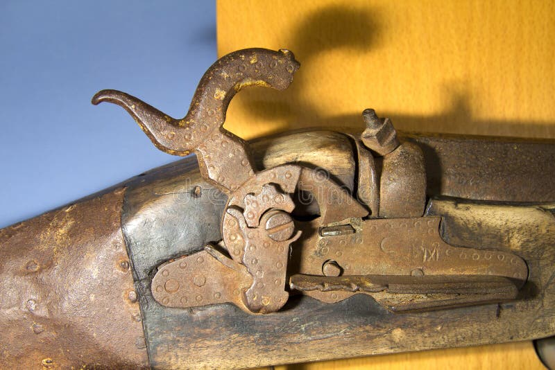 Mosquete foto de archivo. Imagen de firearm, cartucho - 26432794