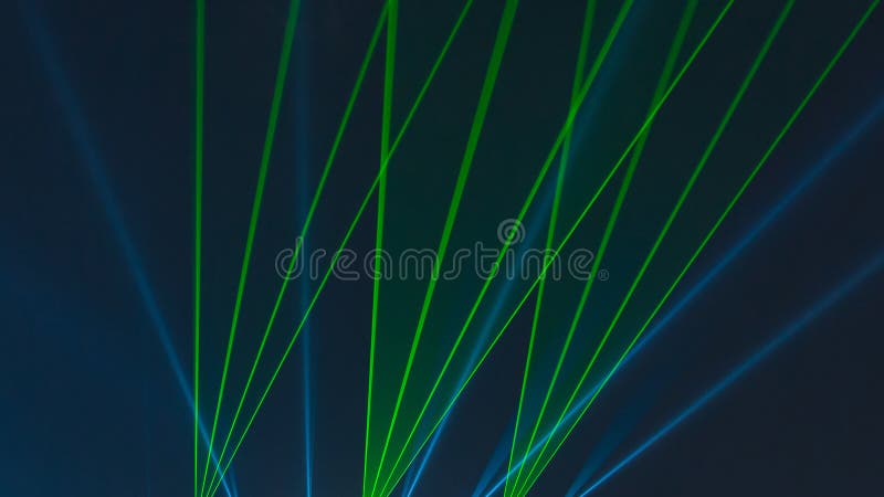 Mostra Da Dança Do Raio Laser No Céu Imagem de Stock - Imagem de corte ...
