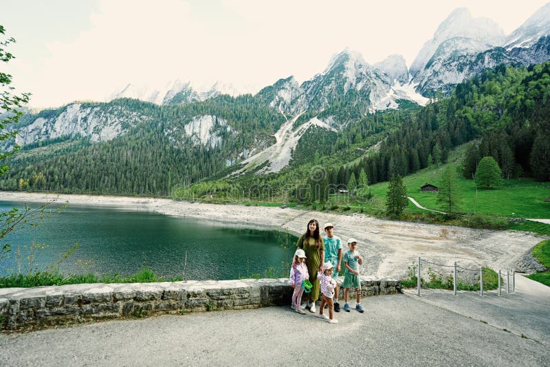 Mother with Four Kids at Vorderer Gosausee, Gosau, Upper Austria Stock ...