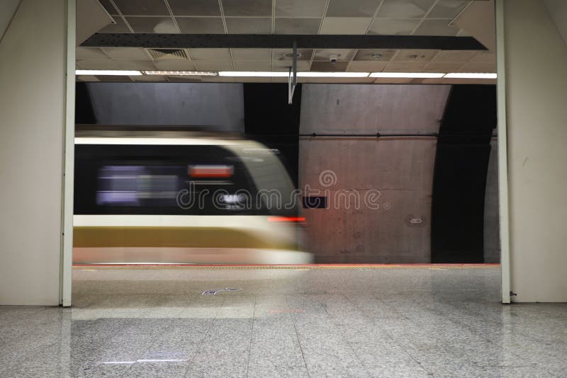 Metro moving in a Station stock image. Image of blur - 203458167