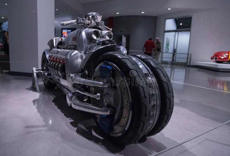Moto De 2003 Dodge Tomahawk Image éditorial - Image du petersen, états ...