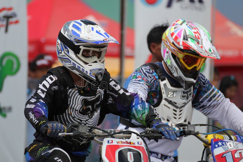 Motocross Riders Lined Up at the Start Gate Editorial Photo - Image of ...
